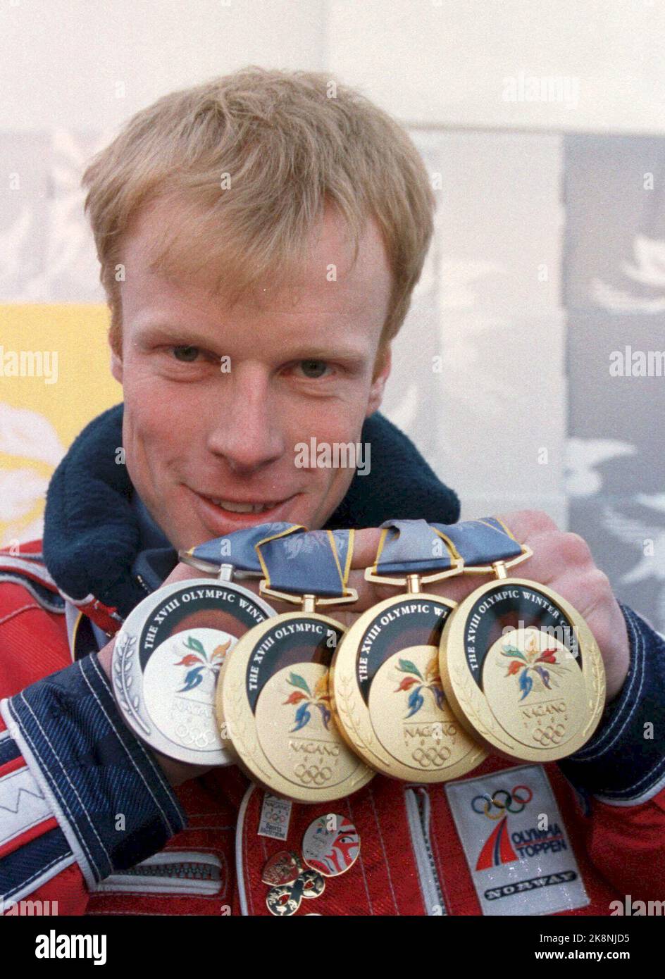 Bjorn daehlie mit seinen vier medaillen vom olympischen nagano -Fotos ...