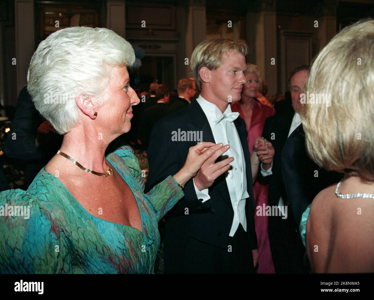 Oslo 199308: Königliche Silberhochzeit. Das norwegische Königspaar ...