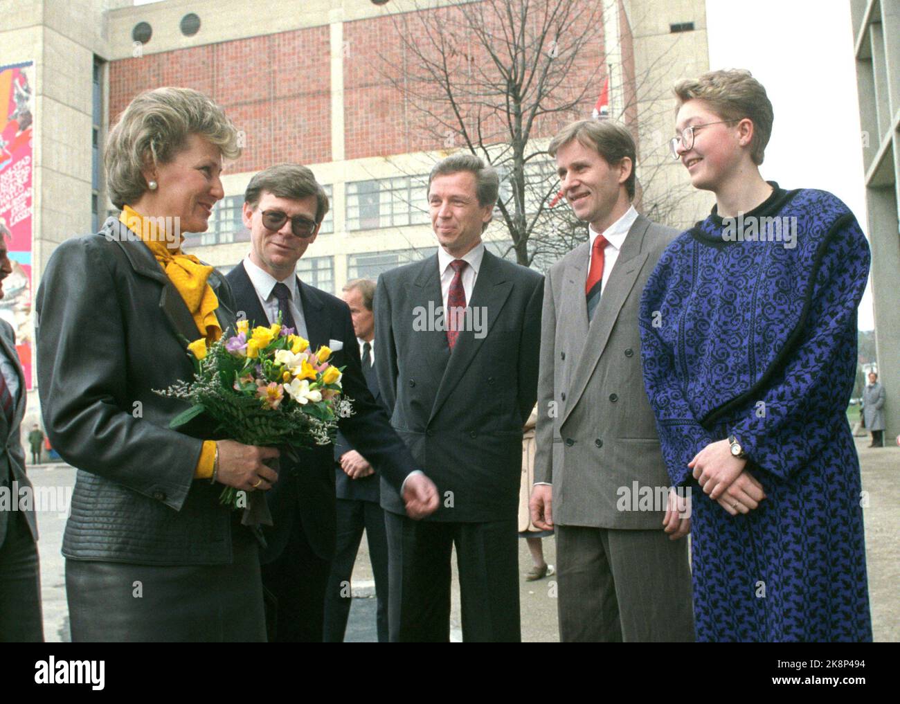 Staatsminister hallvard bakke -Fotos und -Bildmaterial in hoher ...