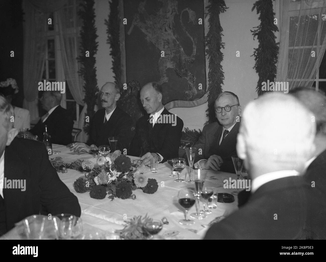 King haakon und emil stang foto -Fotos und -Bildmaterial in hoher ...