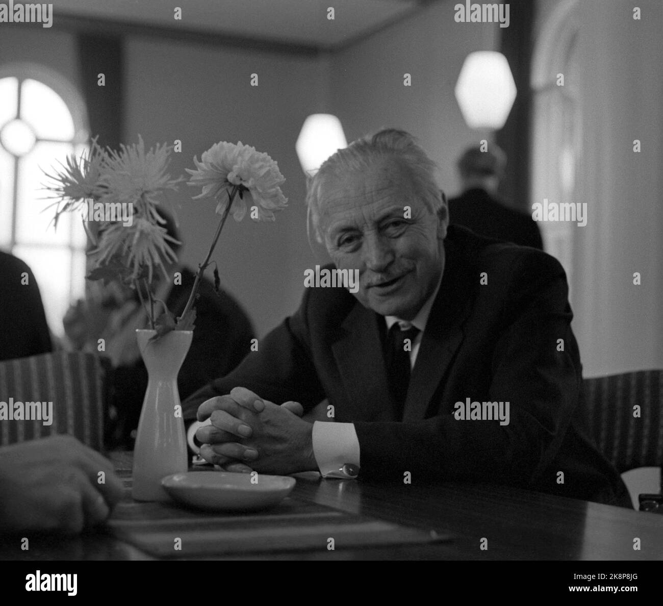 Oslo 197210 lars korvald -Fotos und -Bildmaterial in hoher Auflösung ...