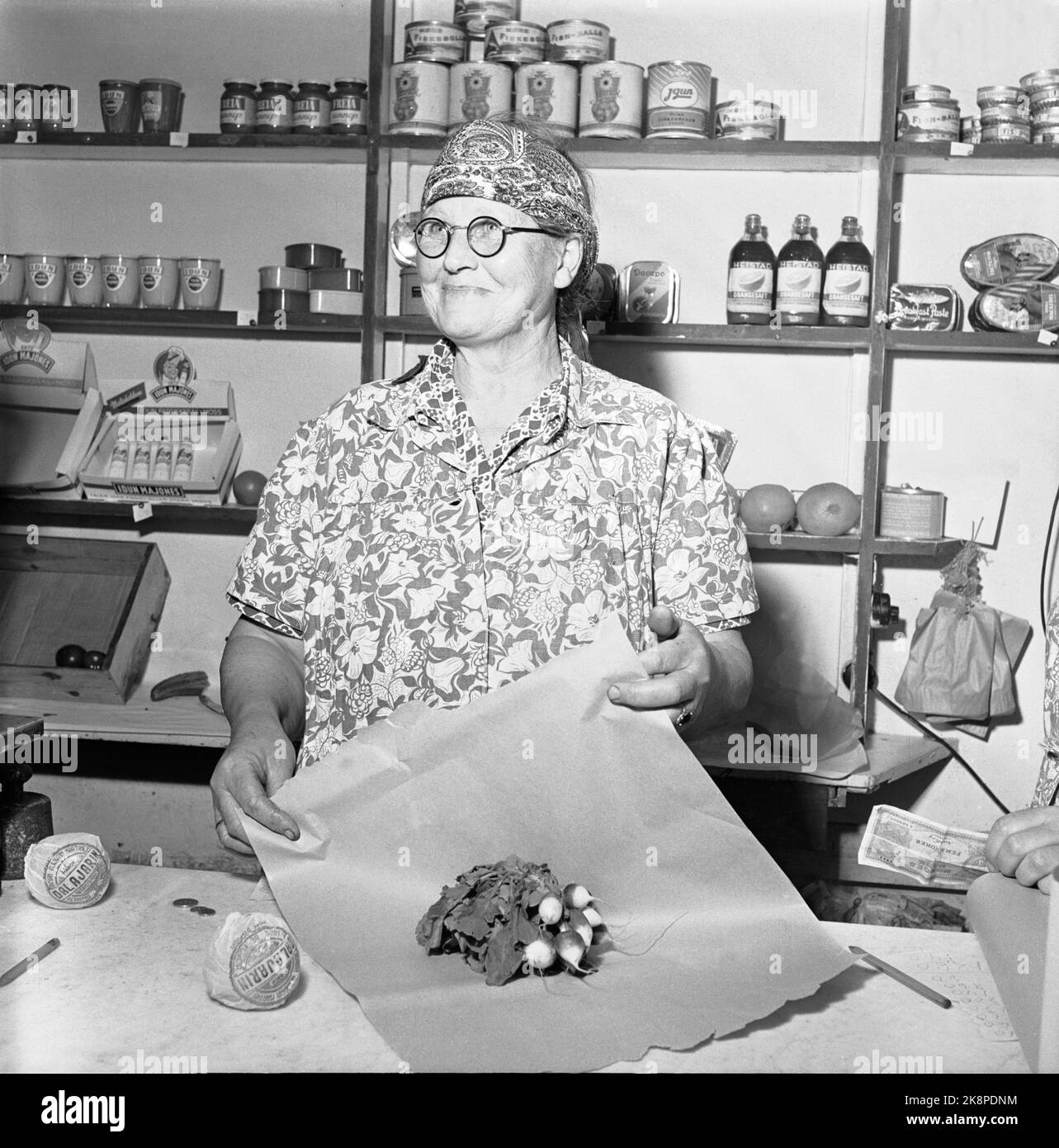 Frau torp -Fotos und -Bildmaterial in hoher Auflösung – Alamy