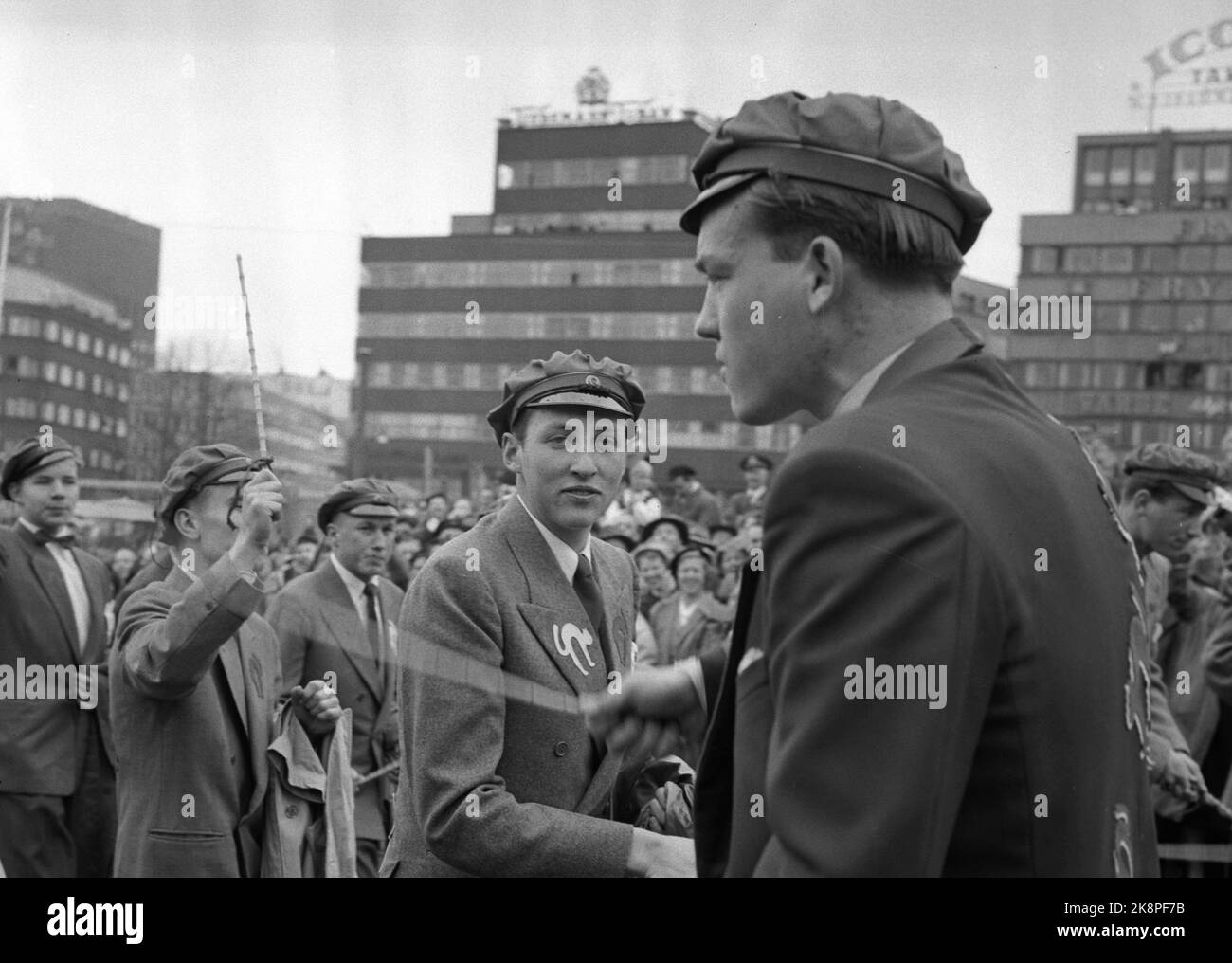 Prinz harald im russischen zugfoto -Fotos und -Bildmaterial in hoher ...