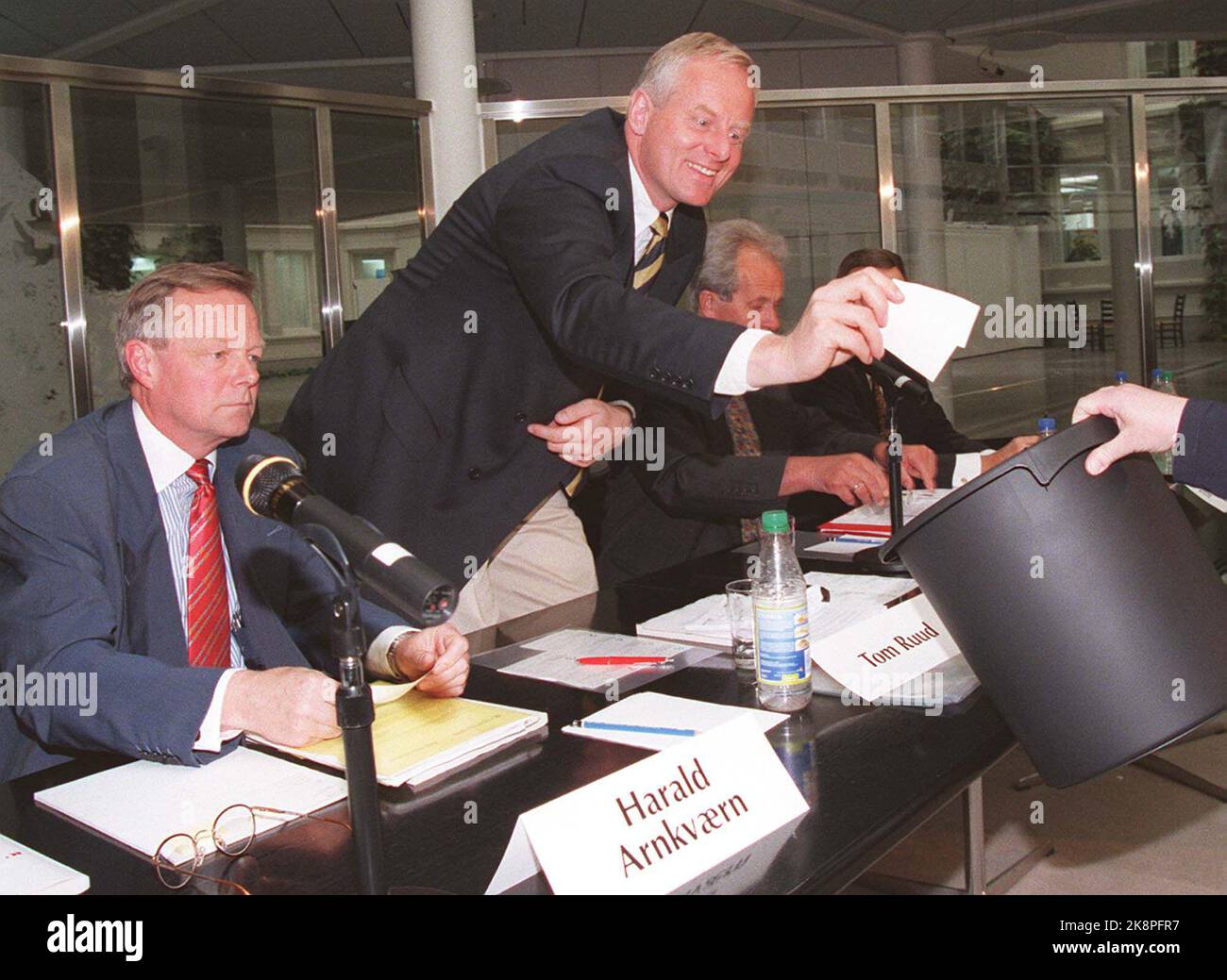 Tv harald arnkvaern ntb foto -Fotos und -Bildmaterial in hoher ...