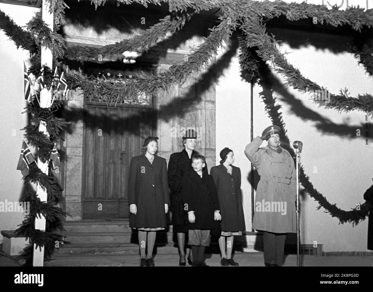 Asker November 1945. Die Kronprinzenfamilie zieht nach dem Krieg in ...