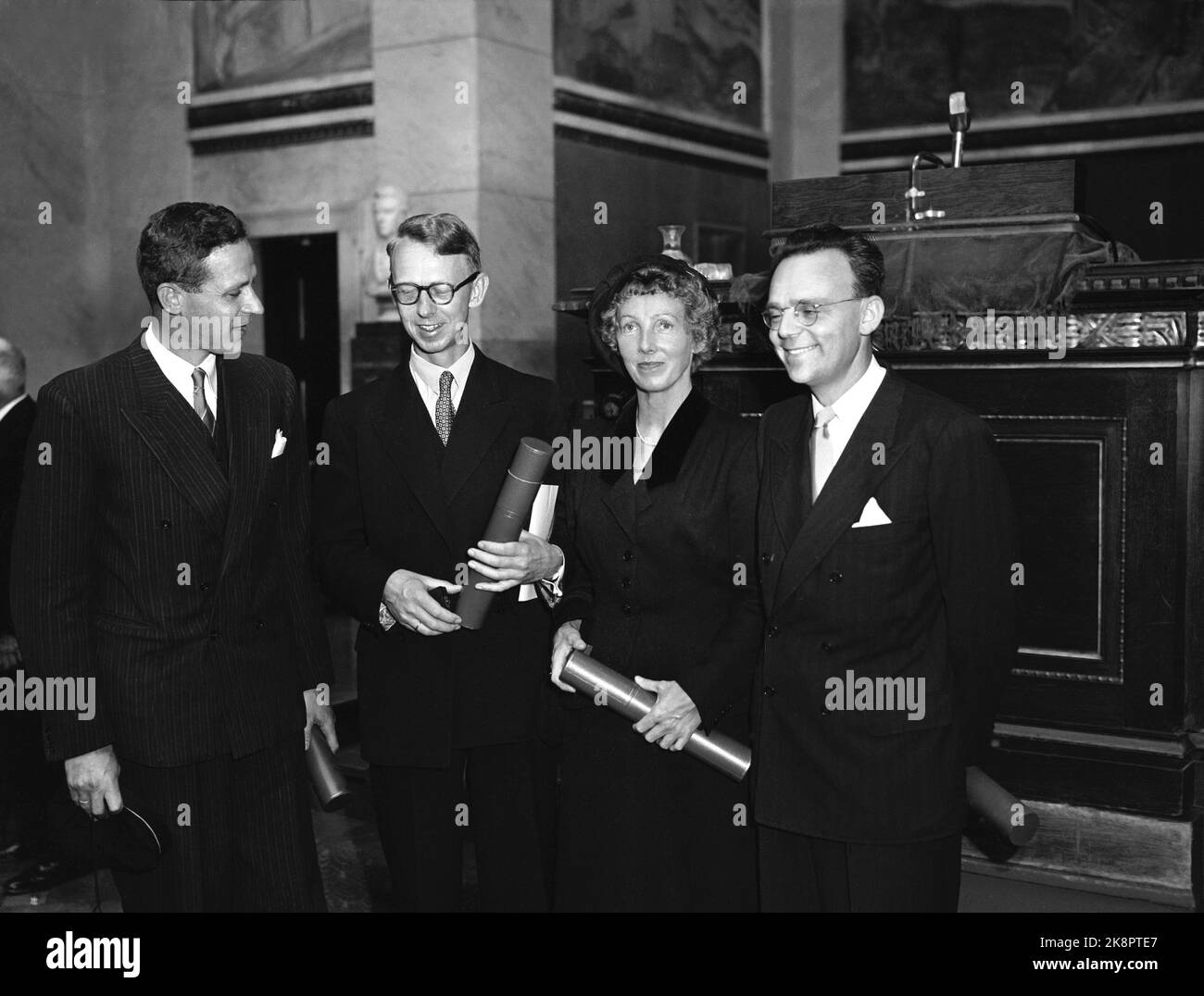 Gerd host und leo ethinger foto Schwarzweiß-Stockfotos und -bilder - Alamy