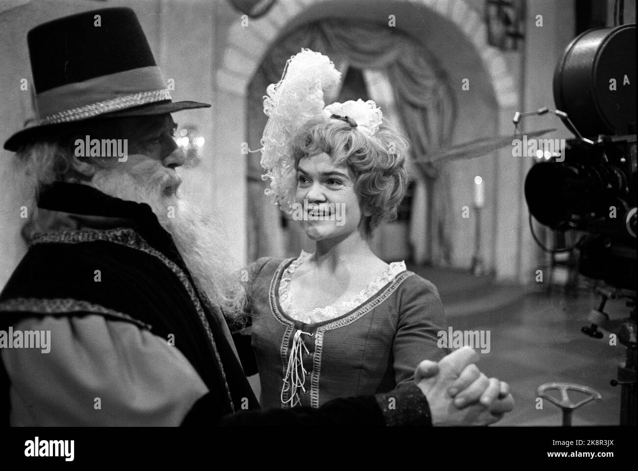 Oslo 19760317 Filmaufnahme des traditionellen Stücks "die Reise zum ...