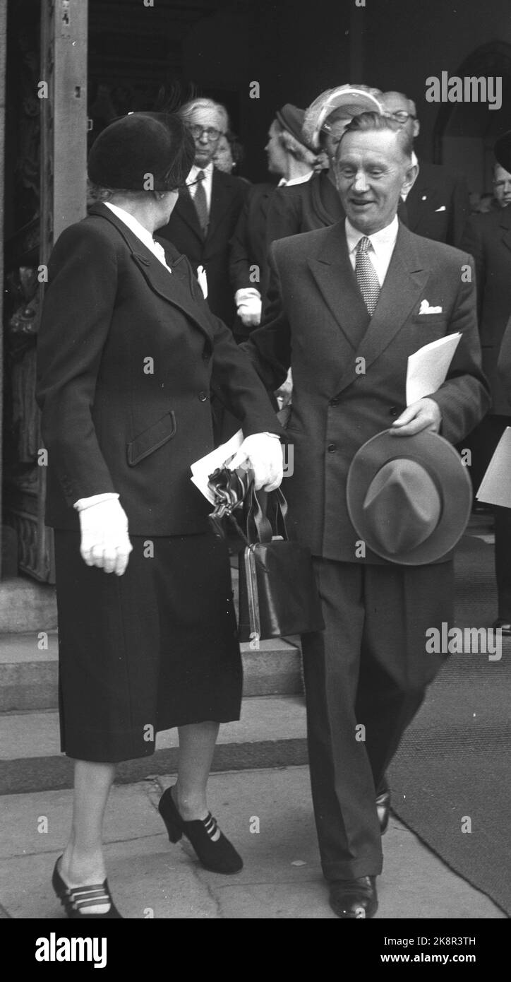 Frau torp -Fotos und -Bildmaterial in hoher Auflösung – Alamy