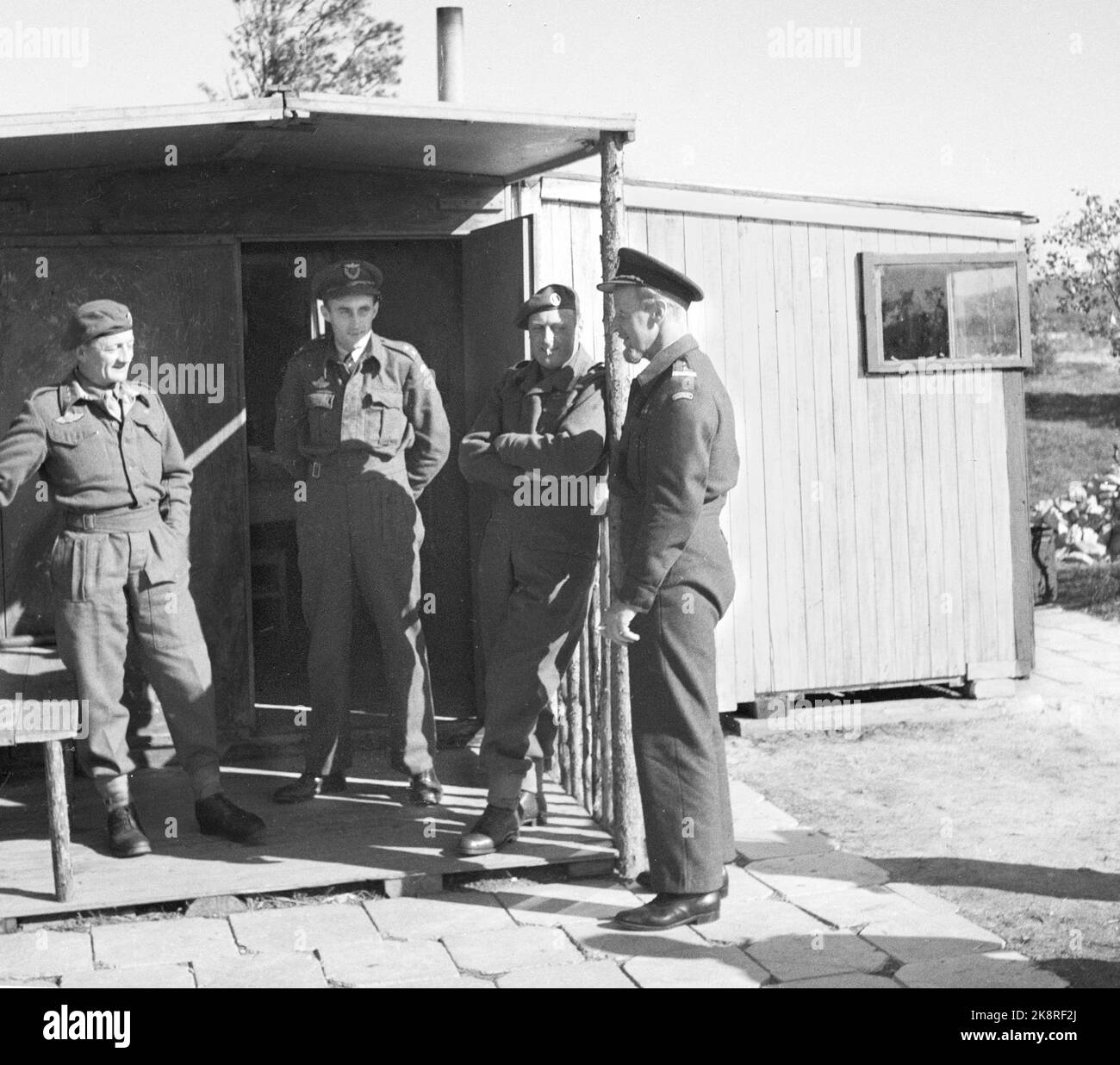 Kronprinz olav reist nach dem kriegsfoto durch norwegen -Fotos und ...