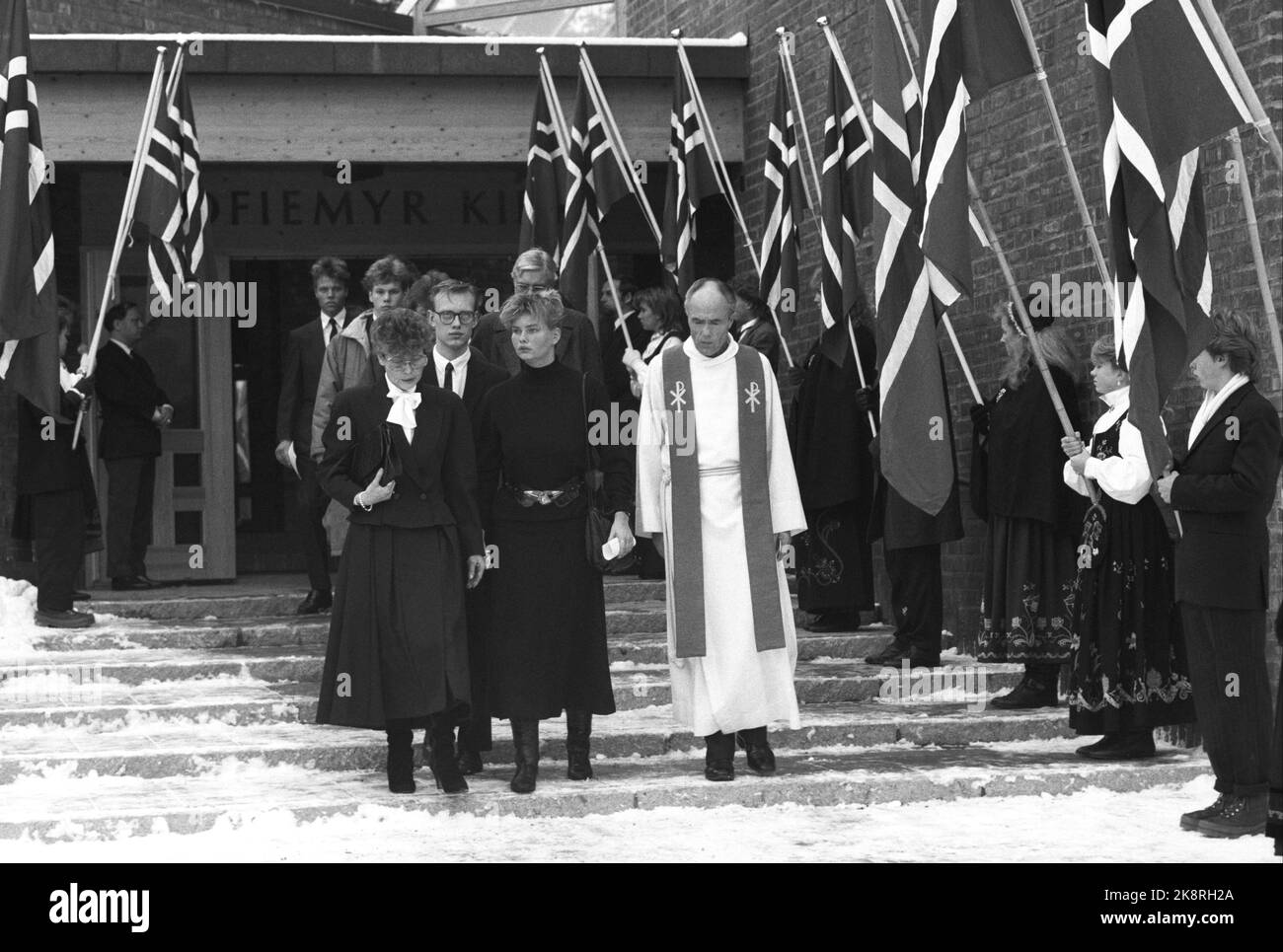 Eystein hanssen beerdigungen -Fotos und -Bildmaterial in hoher ...