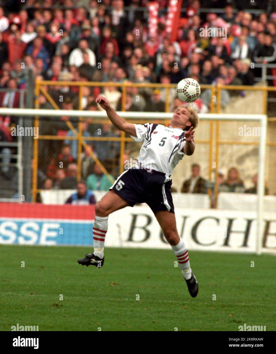 Bern, Schweiz 19961110 Fußball, international Schweiz / Norwegen, das ...