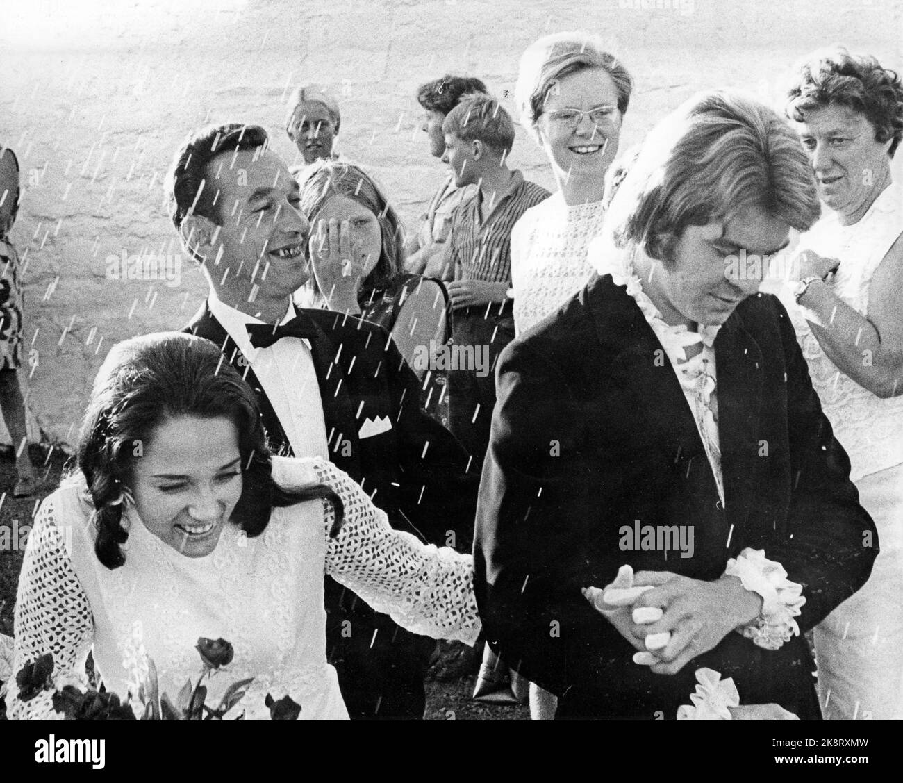 Julie pop -Fotos und -Bildmaterial in hoher Auflösung – Alamy