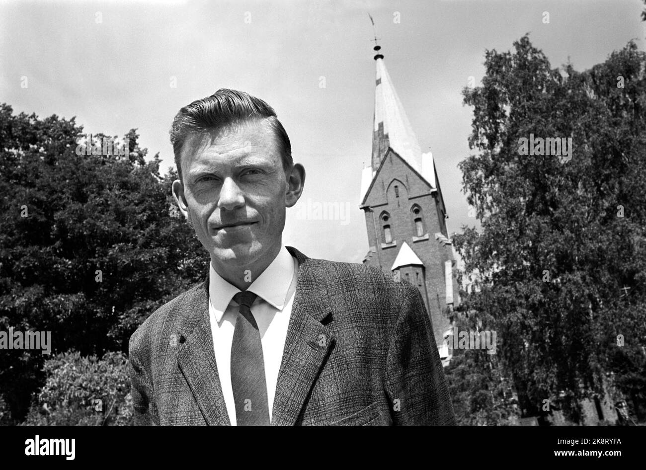 Oslo juli 1968 theologin inge lonning foto -Fotos und -Bildmaterial in ...