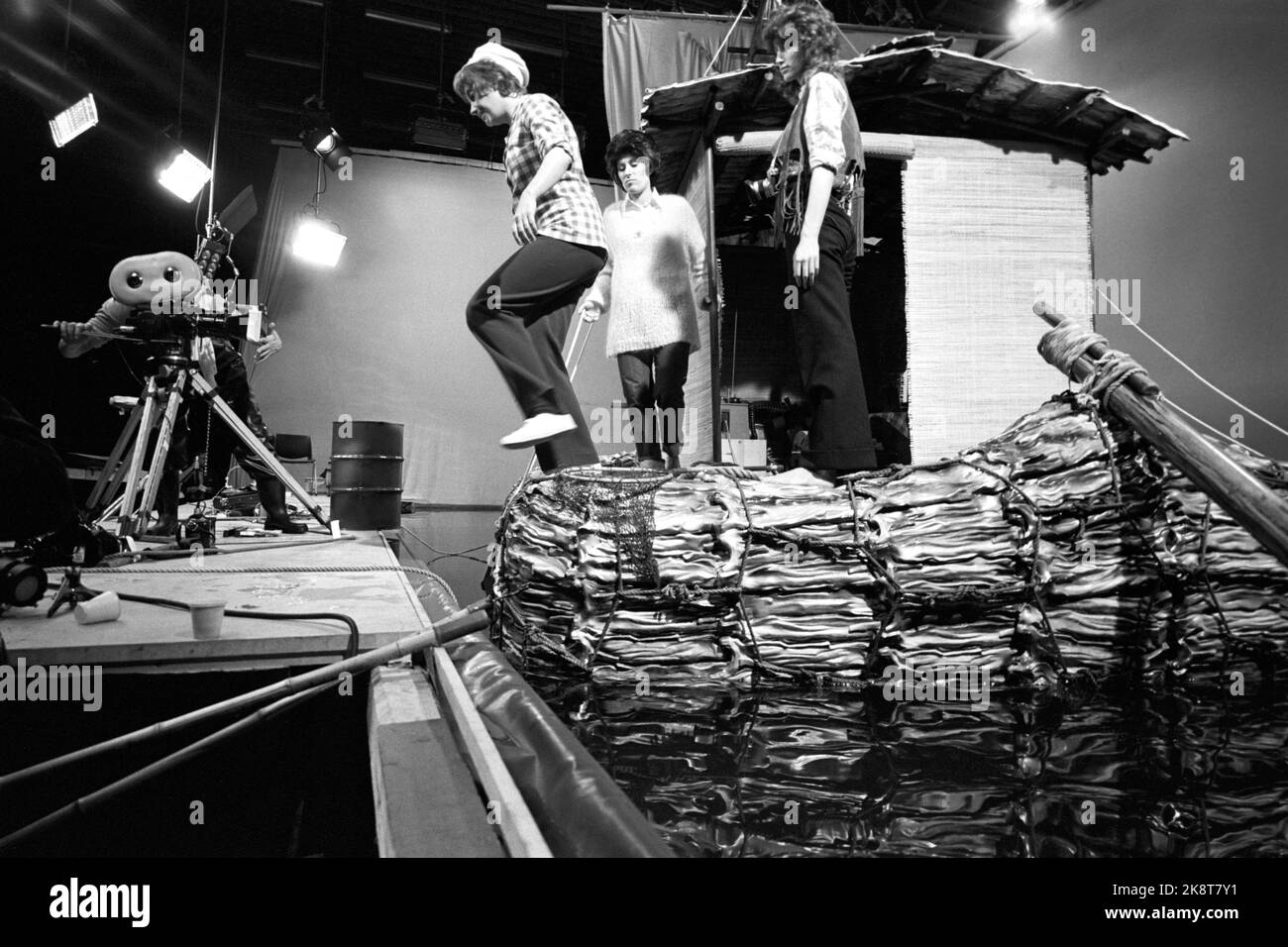 Mona levin und vibeke lokkeberg foto -Fotos und -Bildmaterial in hoher ...