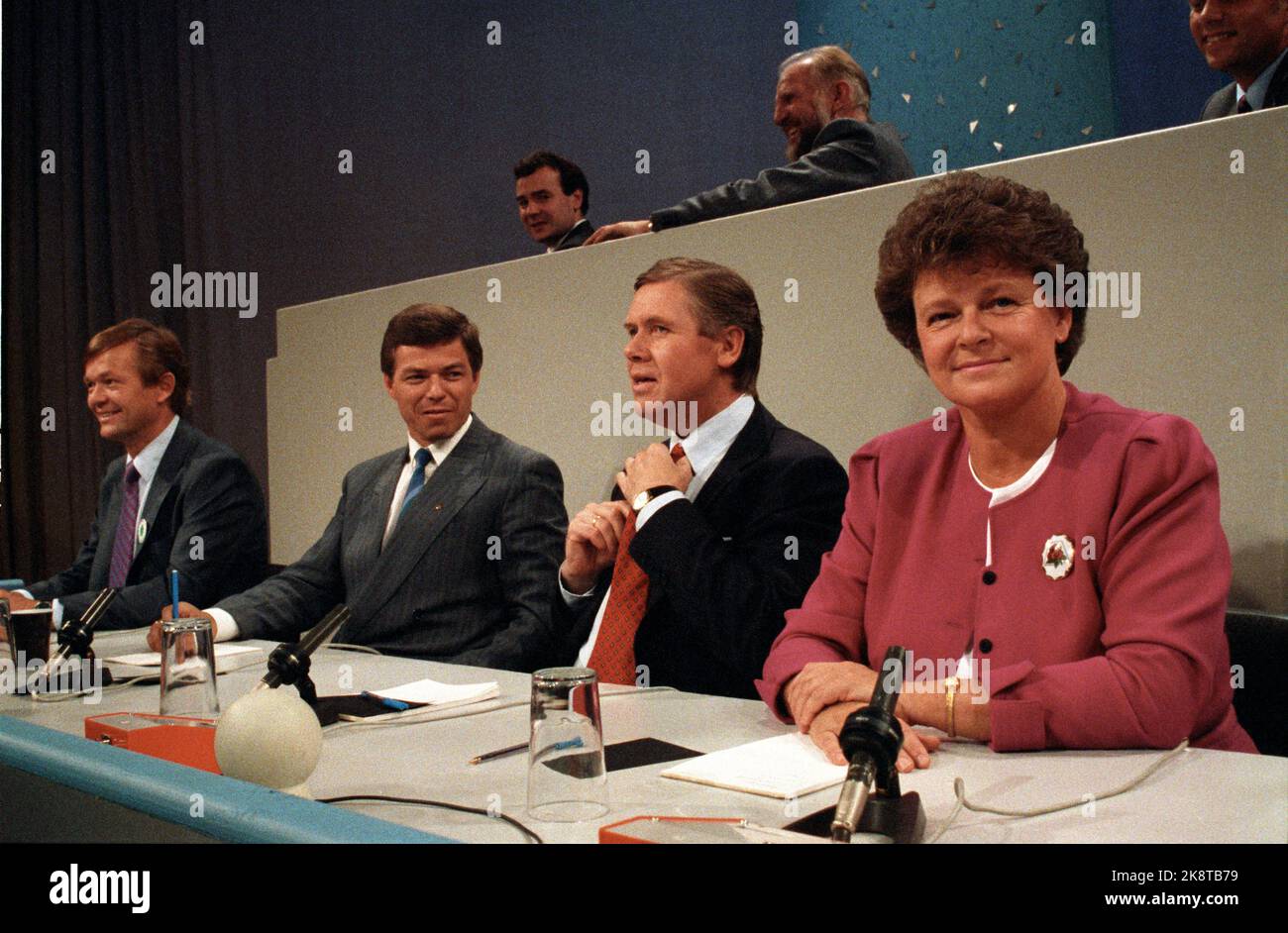 Zentrumspartei und kjell magne bondevik -Fotos und -Bildmaterial in ...