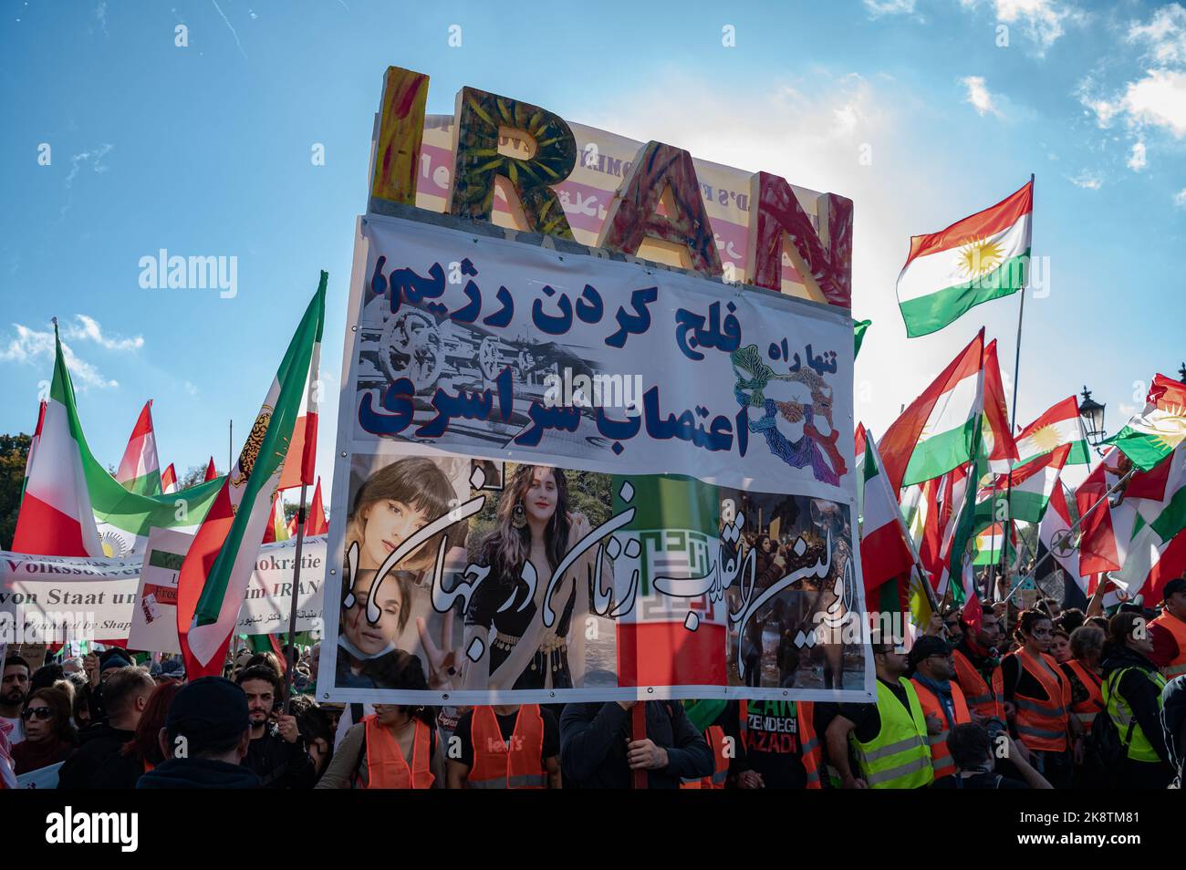 22.10.2022, Berlin, Deutschland, Europa - mehrere Zehntausende Iraner ...