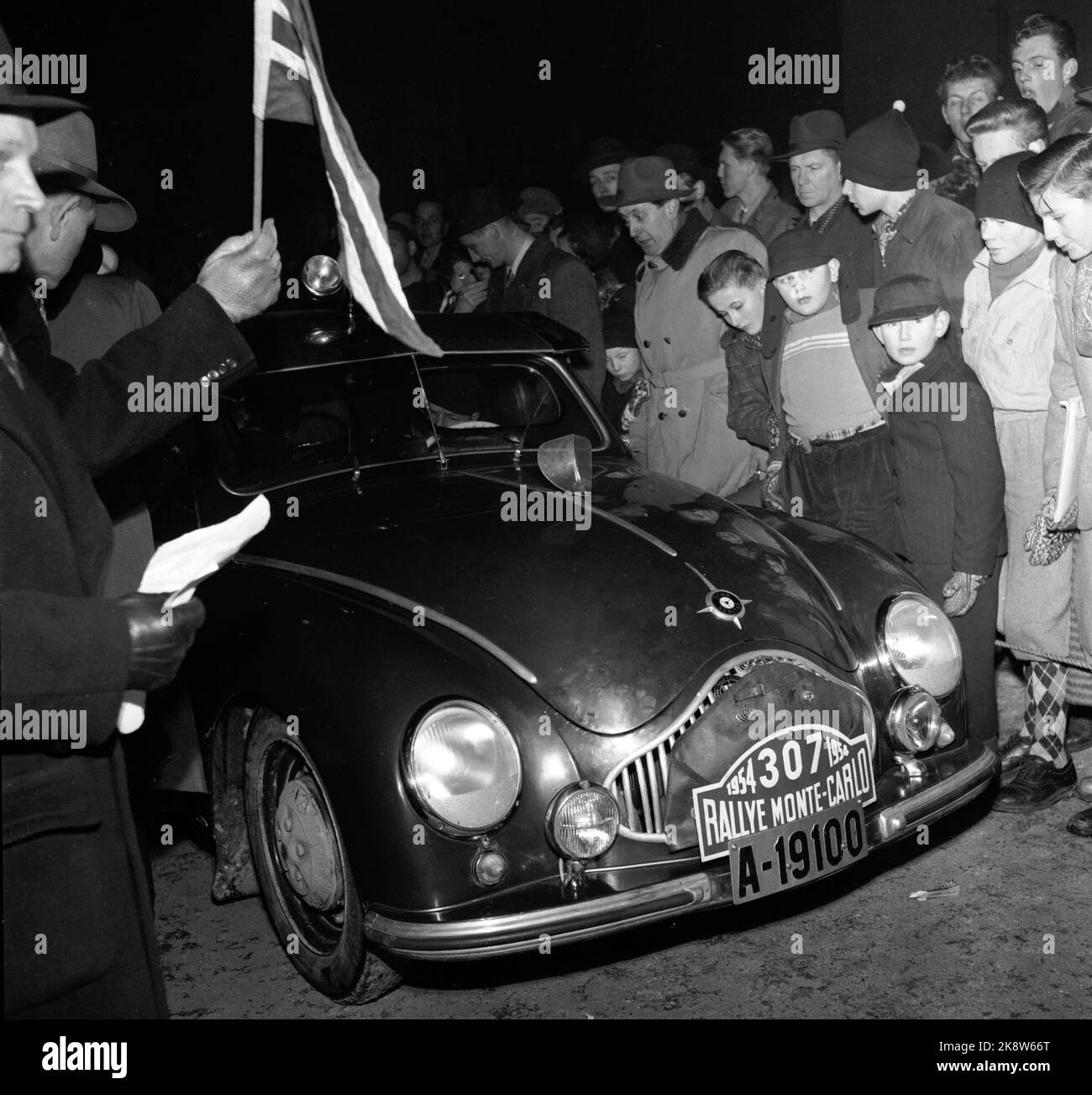 Mit zuschauern im hintergrundfoto Schwarzweiß-Stockfotos und -bilder ...