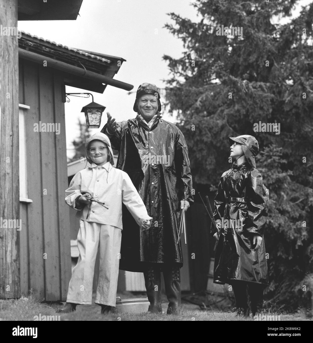 Sjusjøen 19580816. Hamarpiken Ruth und Willy Brandt Bürgermeister und ...