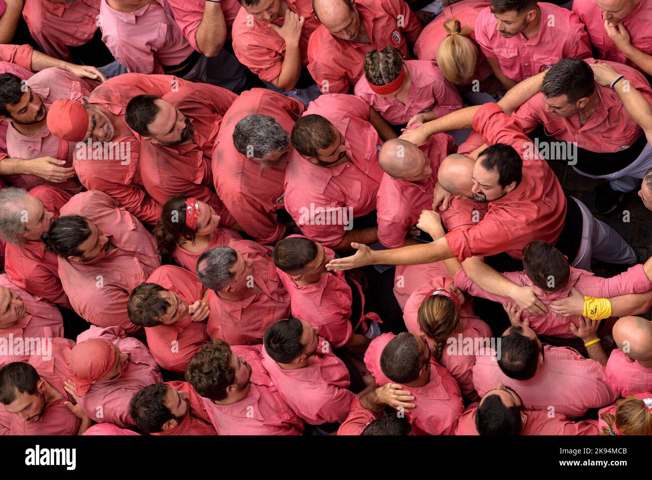 Das Team Colla Vella de Valls hat Dutzende von Leuten zusammengebracht ...