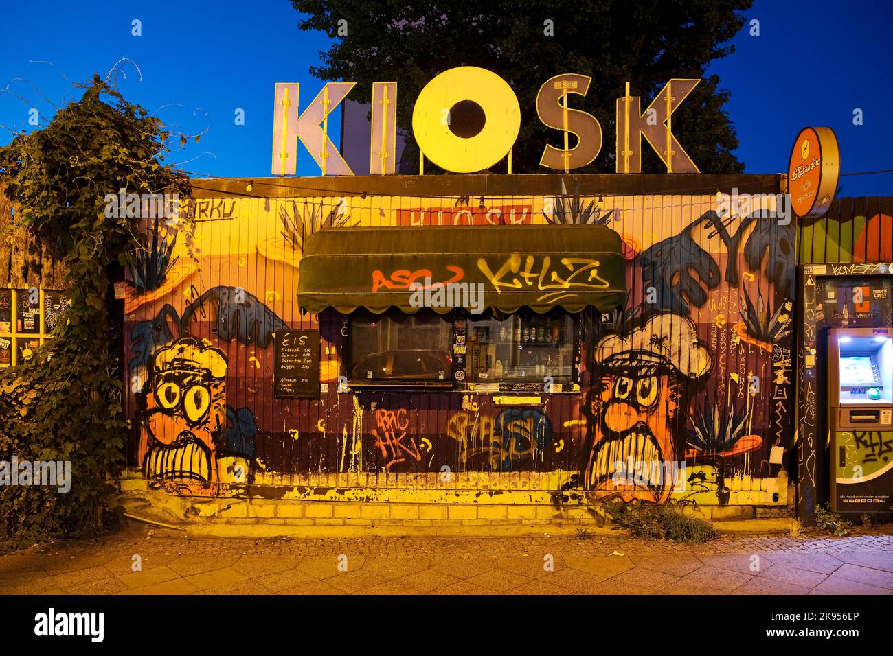 Kiosk paintings -Fotos und -Bildmaterial in hoher Auflösung – Alamy