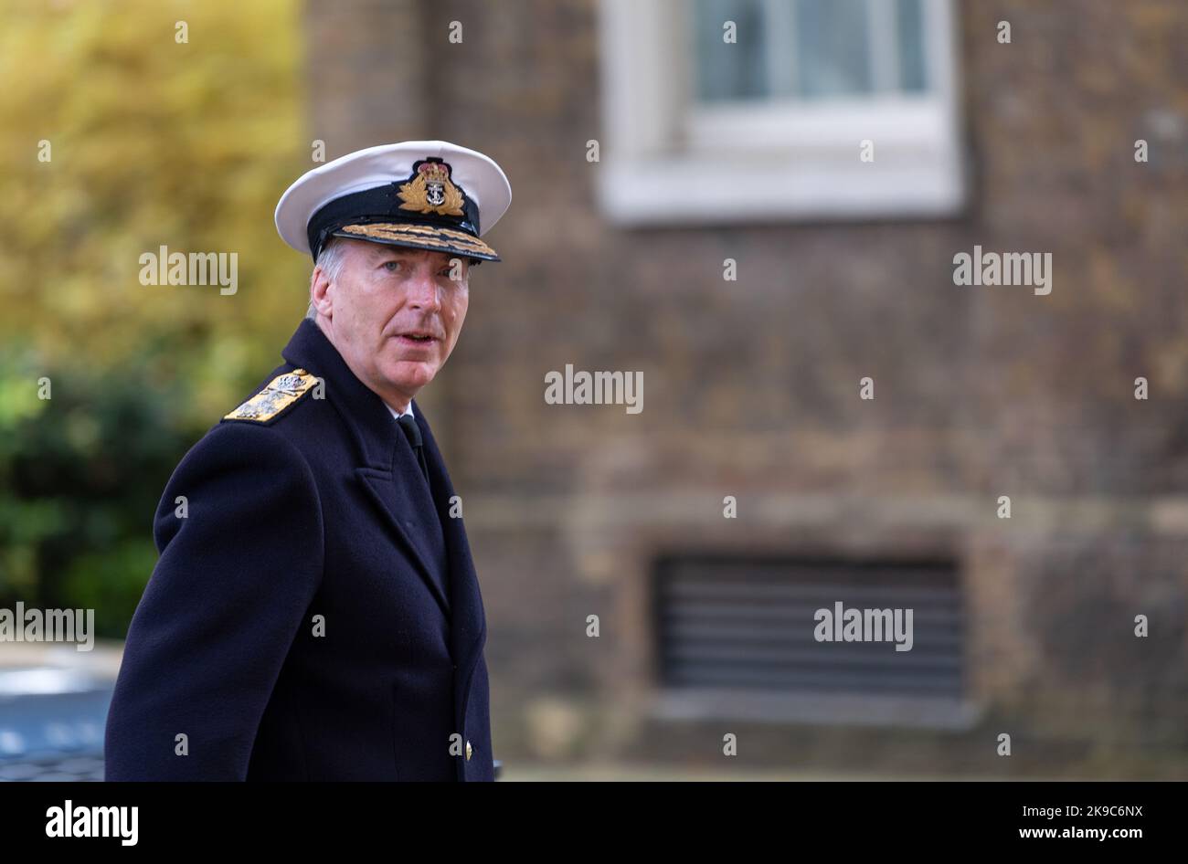 Admiral sir tony radakin kcb adc -Fotos und -Bildmaterial in hoher ...
