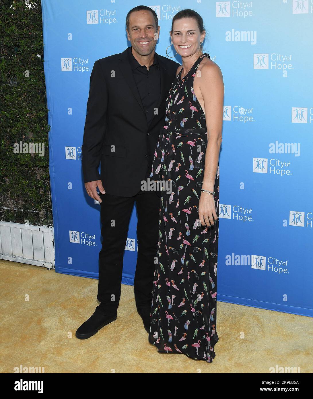 Los Angeles, USA. 27. Oktober 2022. (L-R) Jack Johnson und seine Frau ...