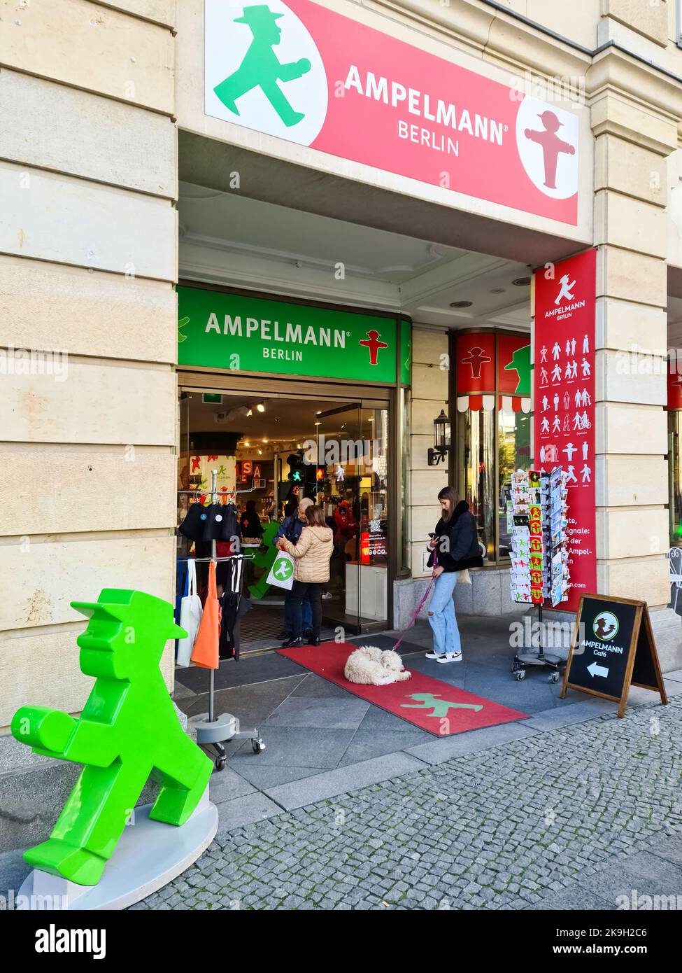 Ampelmann store -Fotos und -Bildmaterial in hoher Auflösung – Alamy