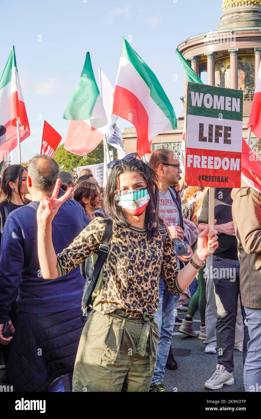 Großdemo gegen das Regime der Mullahs im Iran. Auslösende der ...