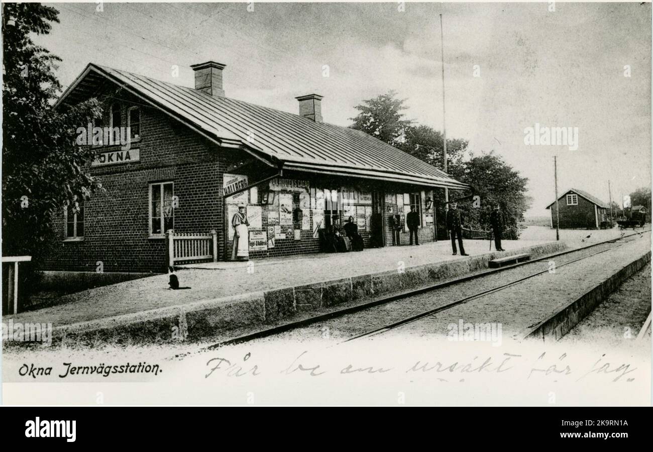 Eröffnet im Jahr 1872. Einstöckiges Stationshaus aus Stein. In den ...