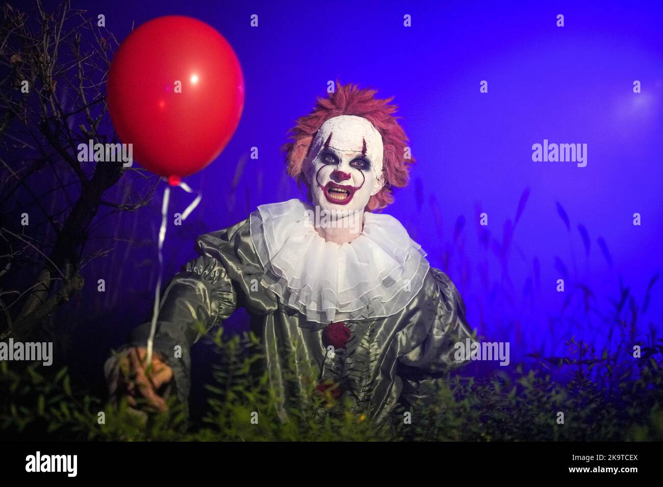 Pennywise lebt deutschland -Fotos und -Bildmaterial in hoher Auflösung ...