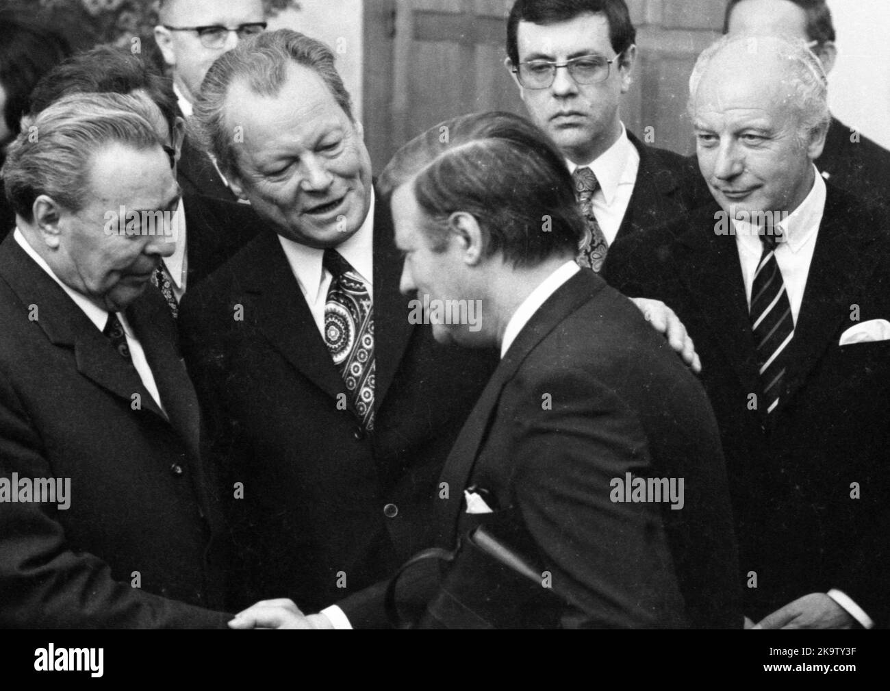 Breschnew in bonn -Fotos und -Bildmaterial in hoher Auflösung – Alamy