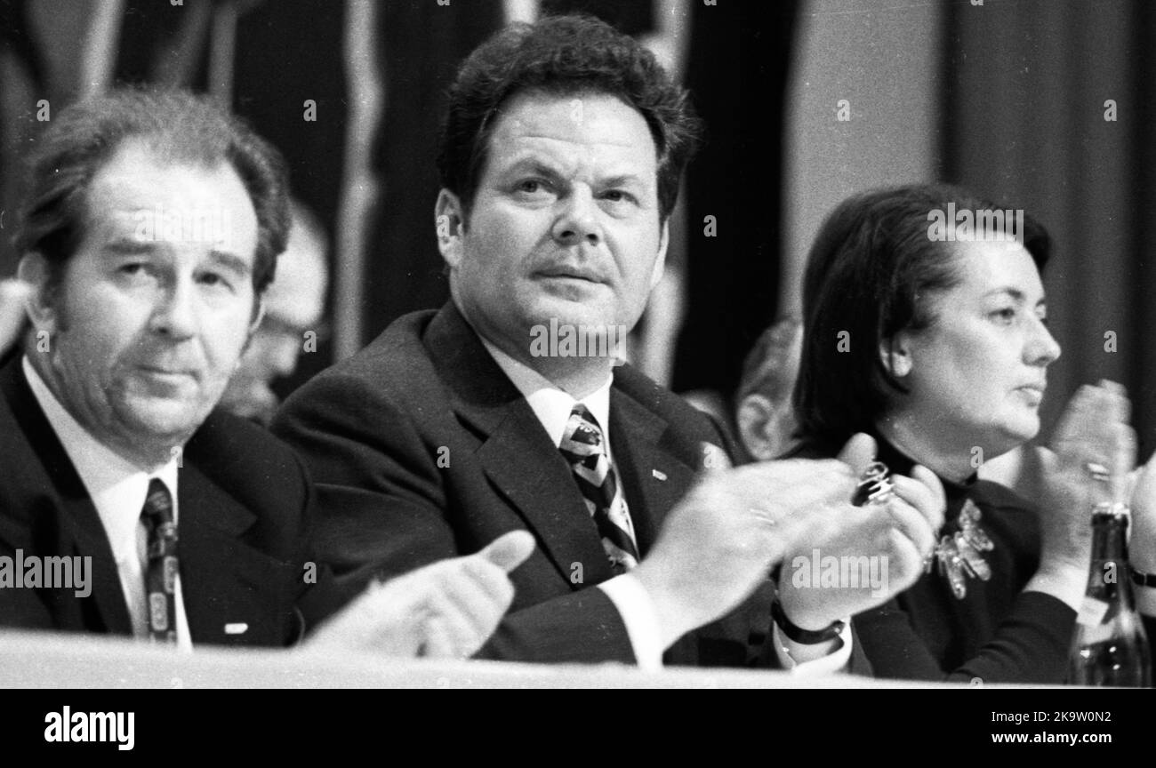 Der Parteitag der Kommunistischen Partei Deutschlands (DKP) am 1-4 ...