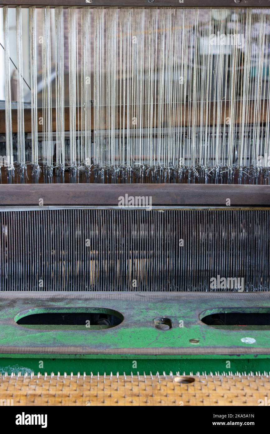 Carte perforate jacquard loom -Fotos und -Bildmaterial in hoher Auflösung – Alamy