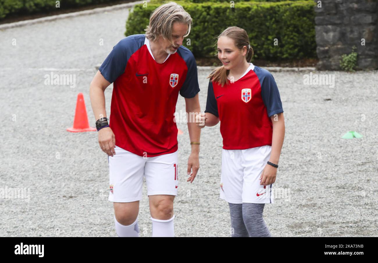 Asker und jan alter fjortoft -Fotos und -Bildmaterial in hoher ...