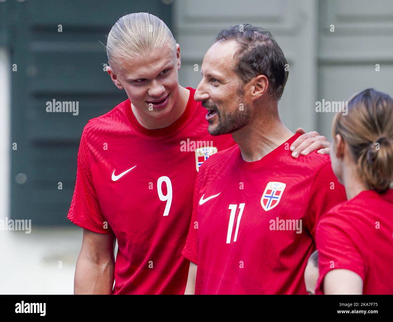 Erling haaland family -Fotos und -Bildmaterial in hoher Auflösung – Alamy