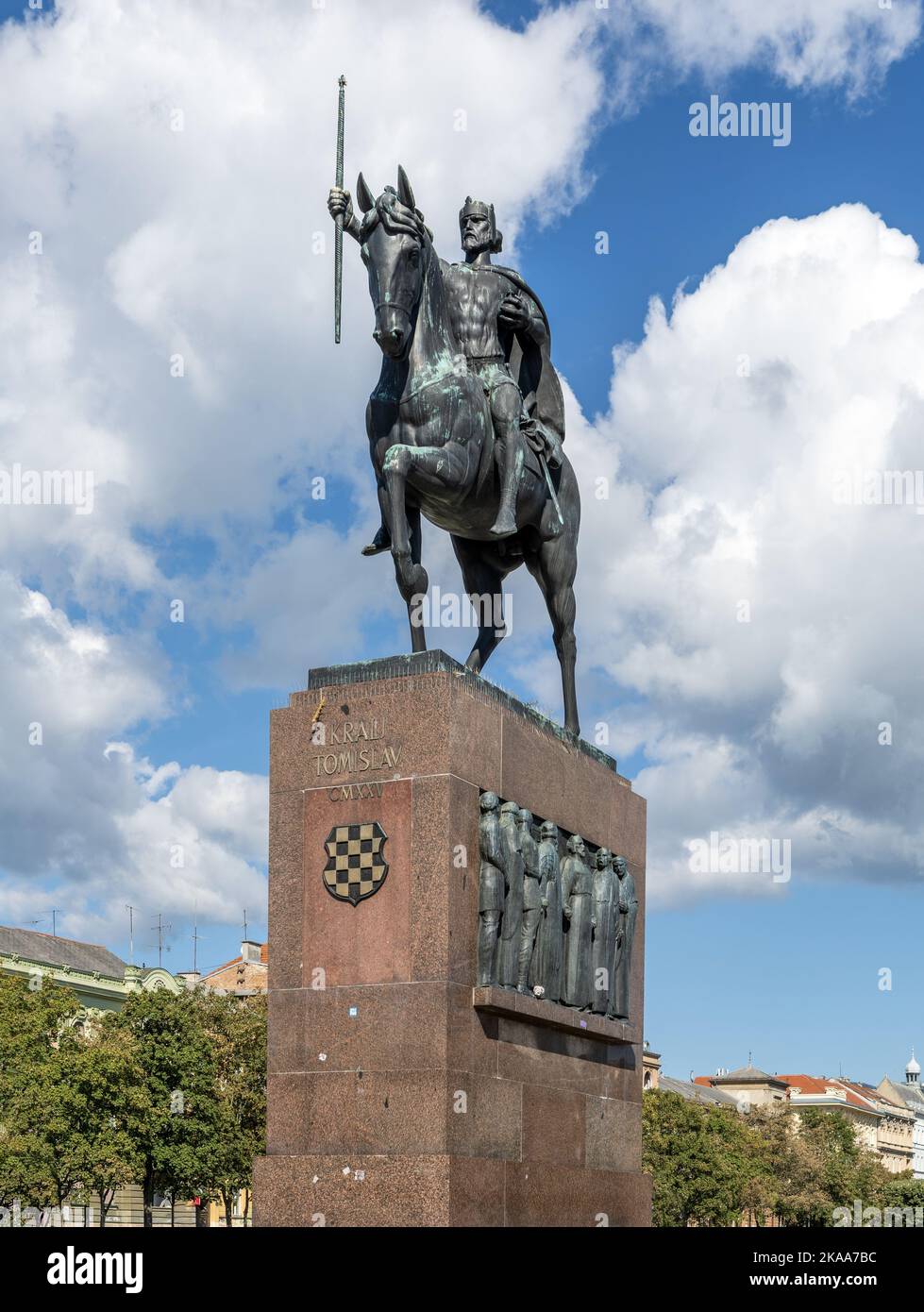 Statue des Königs Tomislav, Trg Kralja Tomislava aka King Tomislav ...