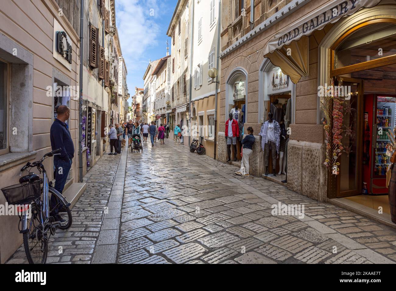 Dekumanus street -Fotos und -Bildmaterial in hoher Auflösung – Alamy