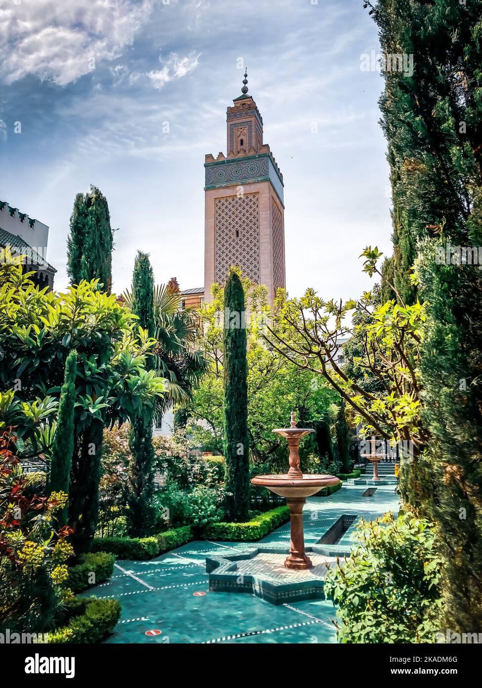 The grand mosque of paris -Fotos und -Bildmaterial in hoher Auflösung ...