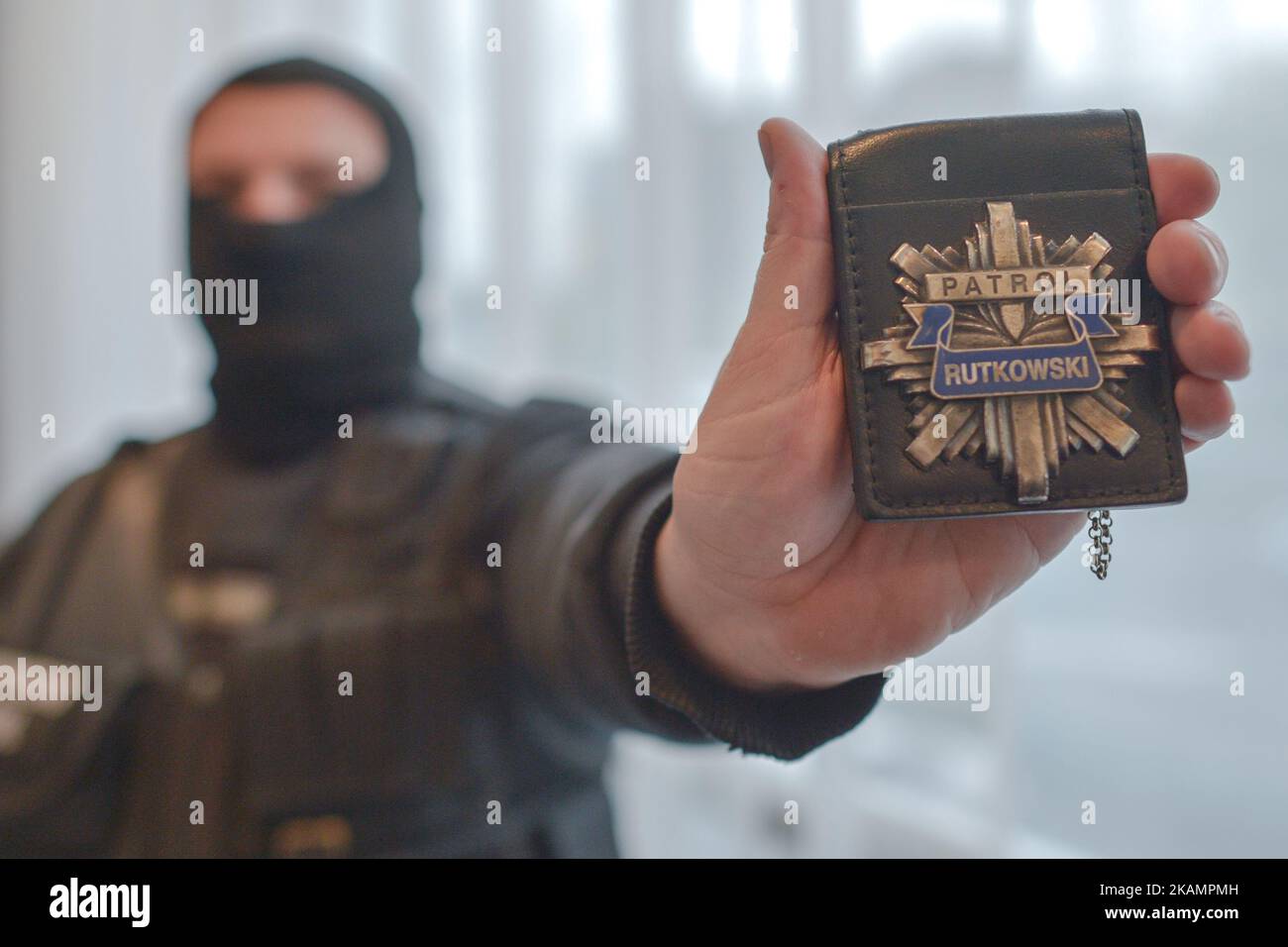 Ein Mitglied des Rutkowski Patrol Teams. Krzysztof Rutkowski, begleitet ...