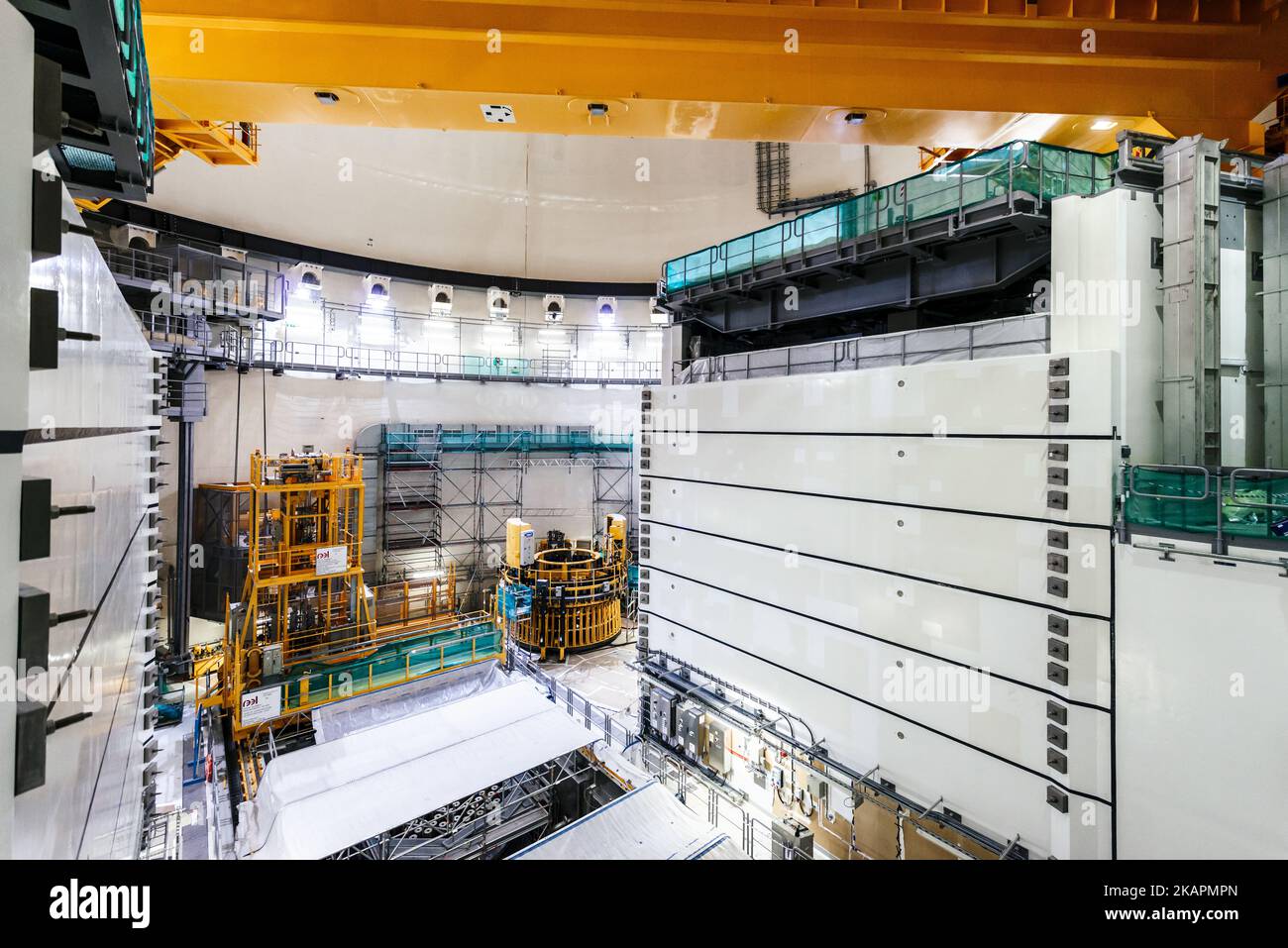 Hall reactor -Fotos und -Bildmaterial in hoher Auflösung - Seite 2 - Alamy