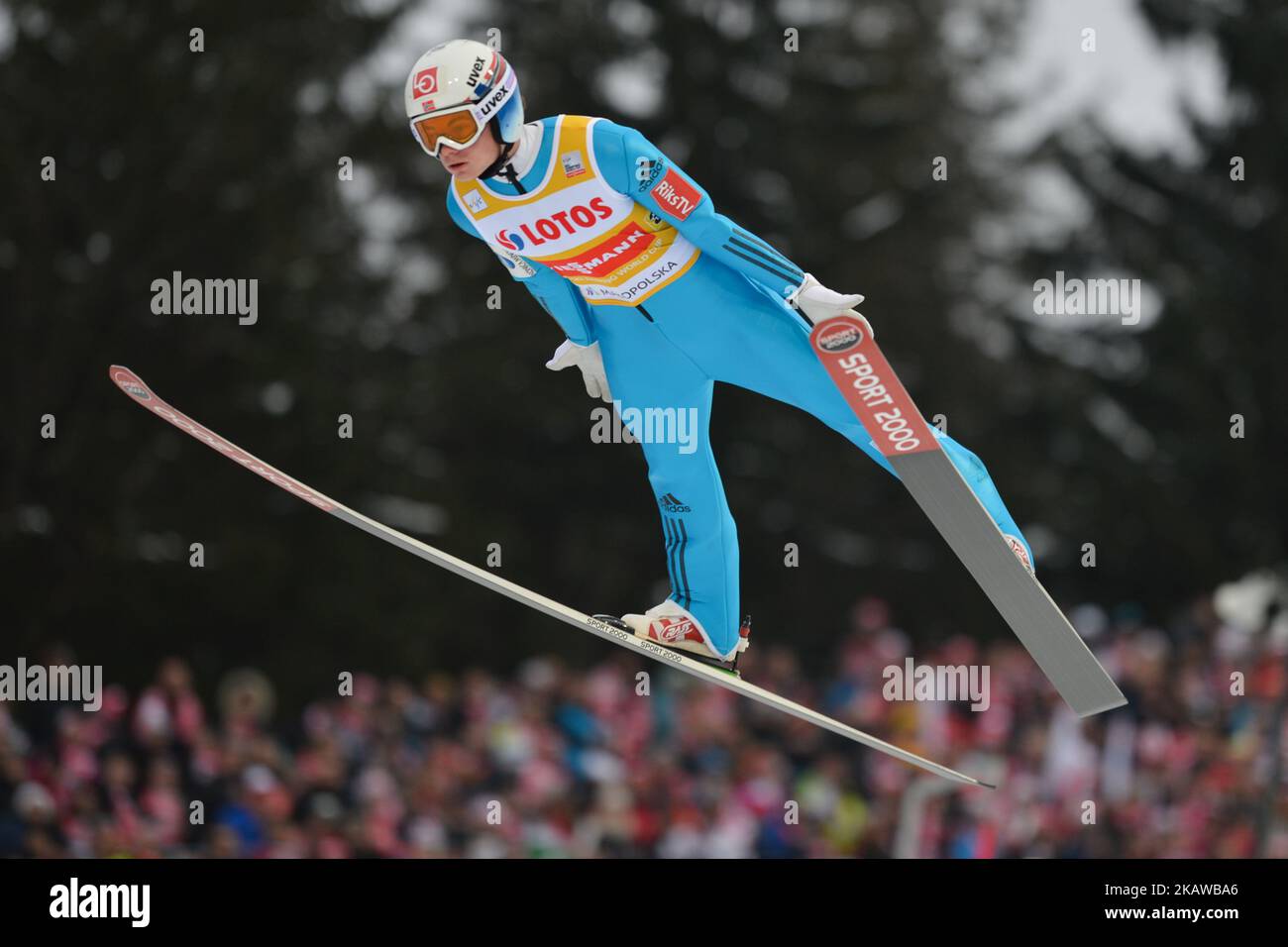 Marius Lindvik aus Norwegen beim Wettbewerb des Großschanzen-Teams beim ...