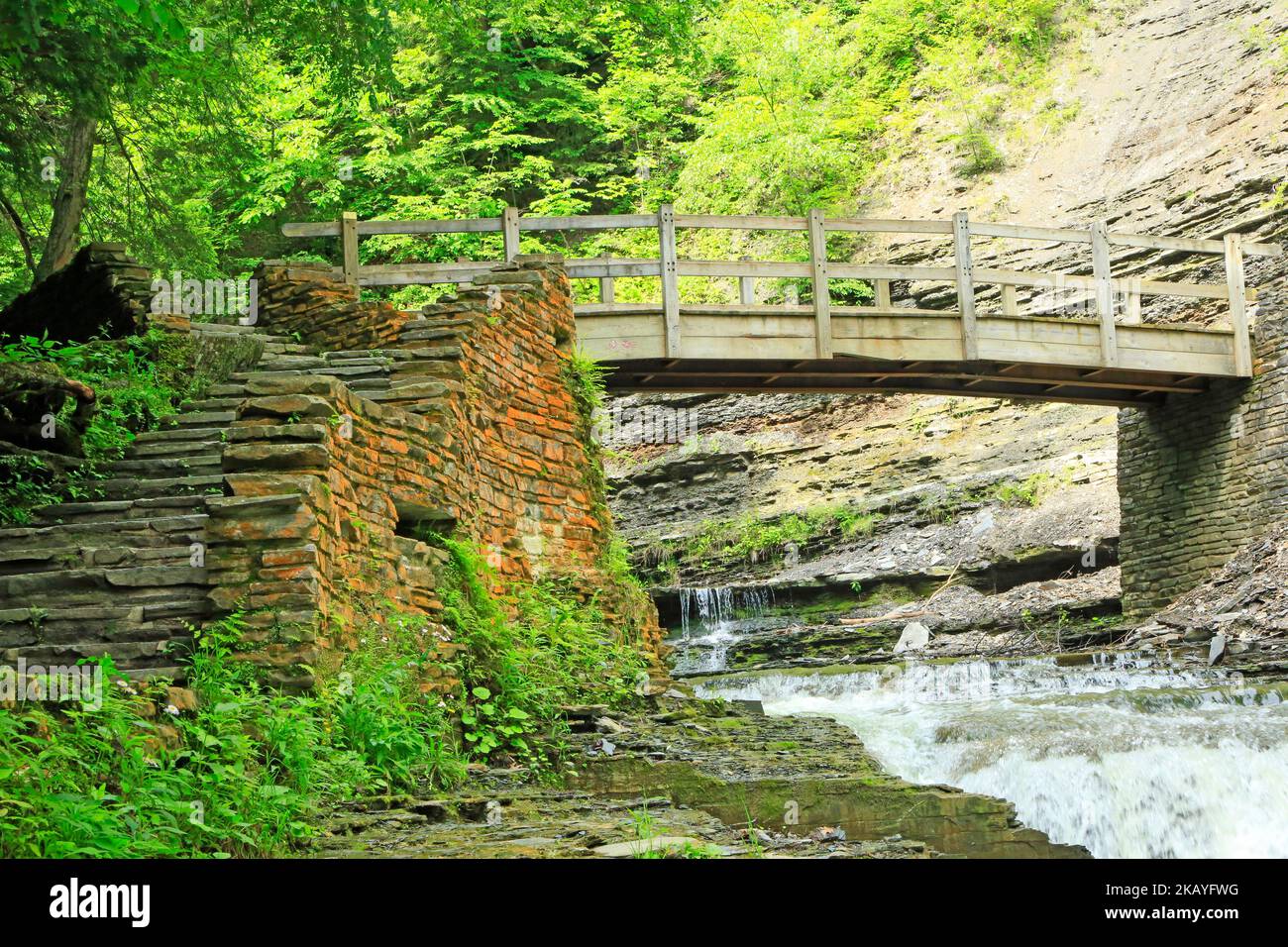 Steiniger brook state park -Fotos und -Bildmaterial in hoher Auflösung ...