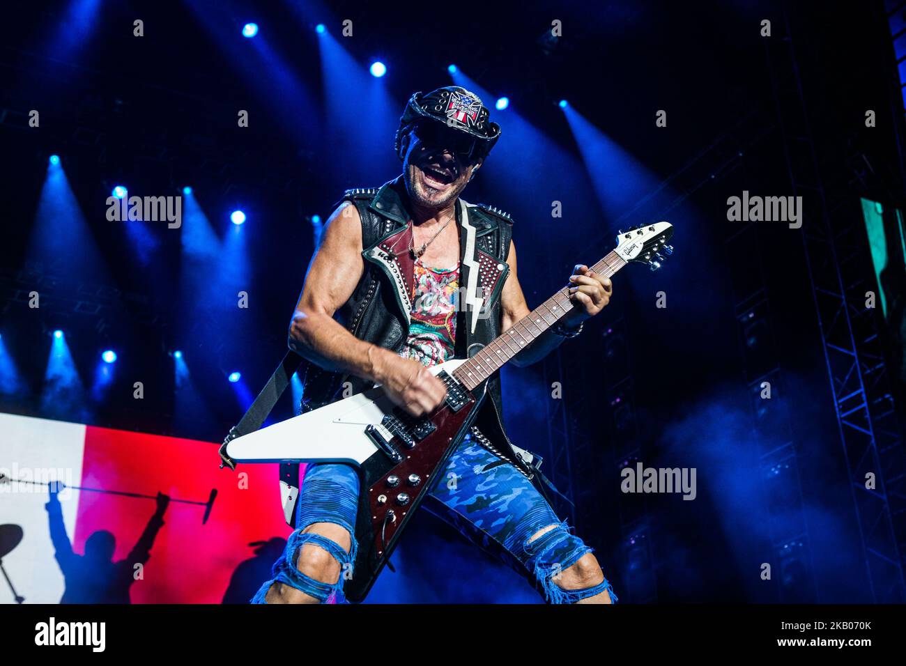 Scorpions rudolf schenker -Fotos und -Bildmaterial in hoher Auflösung ...