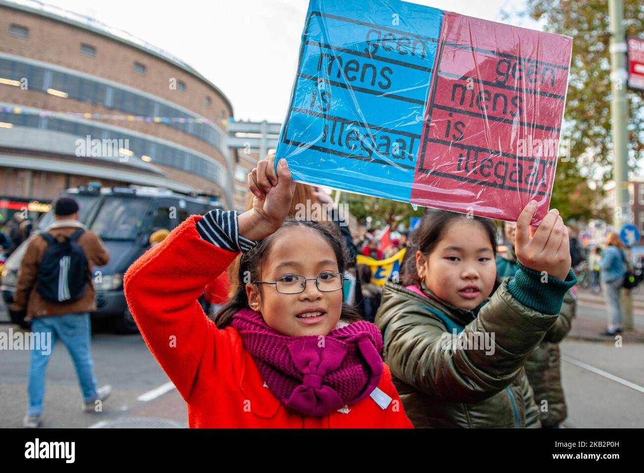 Geen mens ist illegaal -Fotos und -Bildmaterial in hoher Auflösung – Alamy
