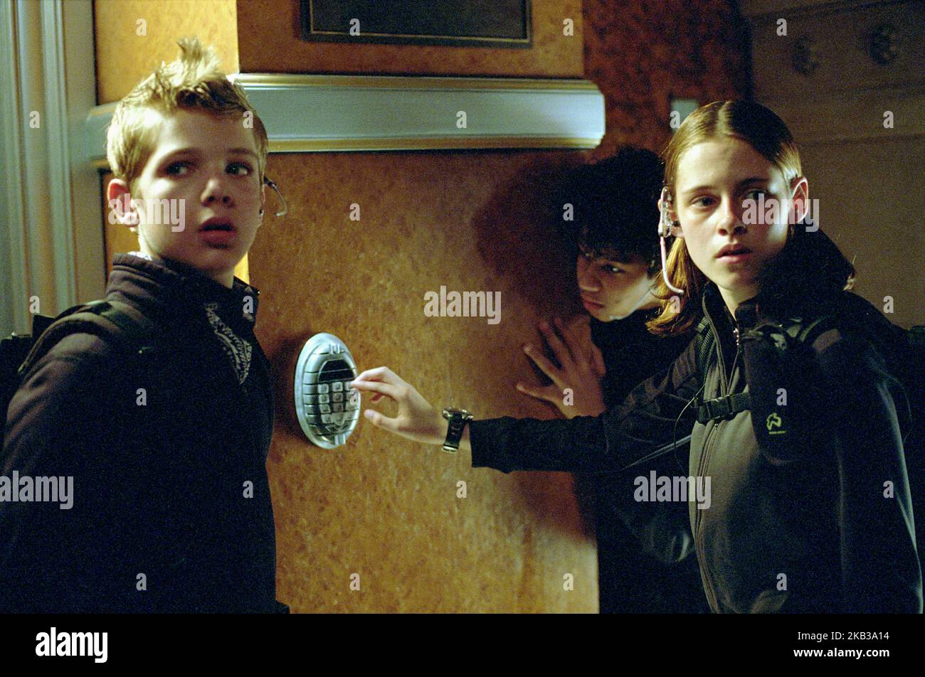 00er jahre kind -Fotos und -Bildmaterial in hoher Auflösung – Alamy