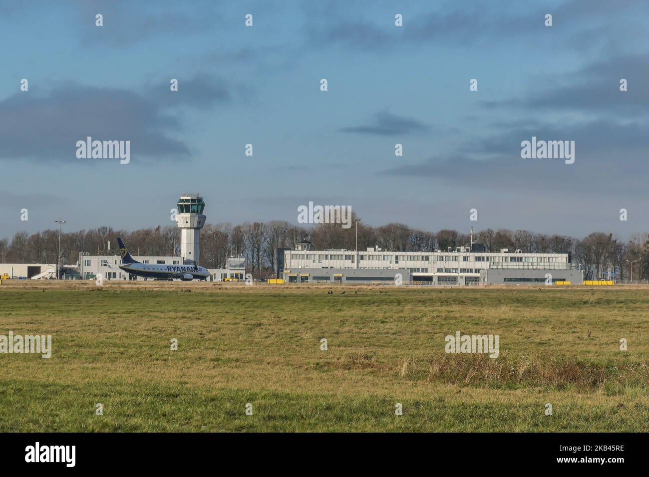 Maastricht aachen airport -Fotos und -Bildmaterial in hoher Auflösung ...