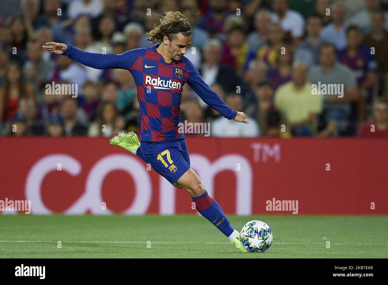 Antoine Griezmann von Barcelona schießt beim UEFA Champions League ...
