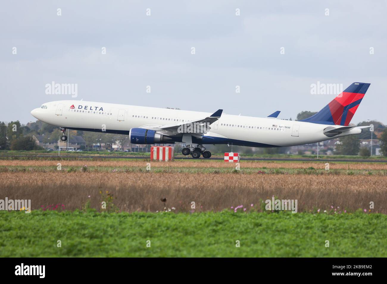 Delta Air Lines Airbus A330-300, gesehen bei einer letzten Landung auf ...