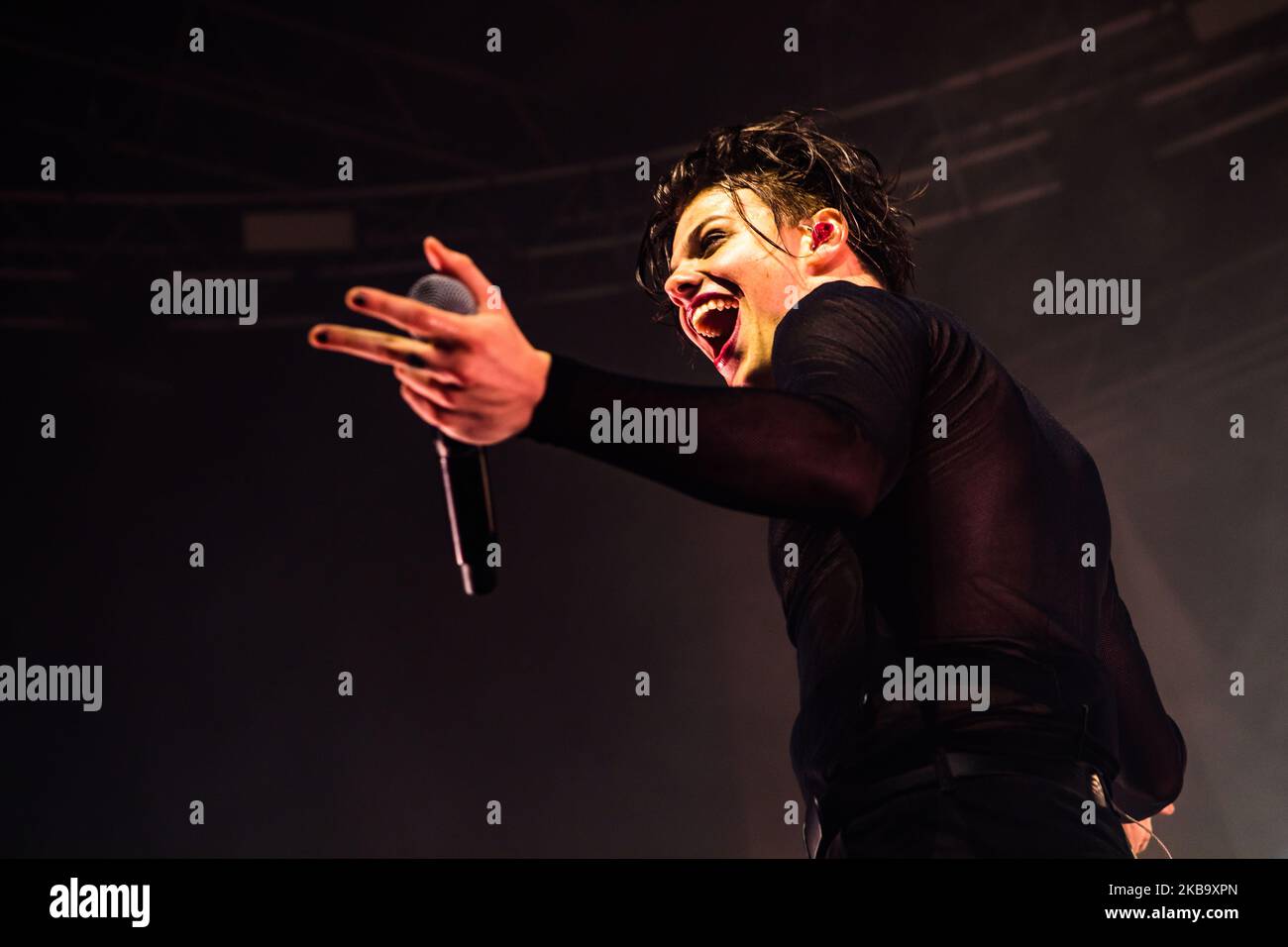 Yungblud musikfotos -Fotos und -Bildmaterial in hoher Auflösung – Alamy