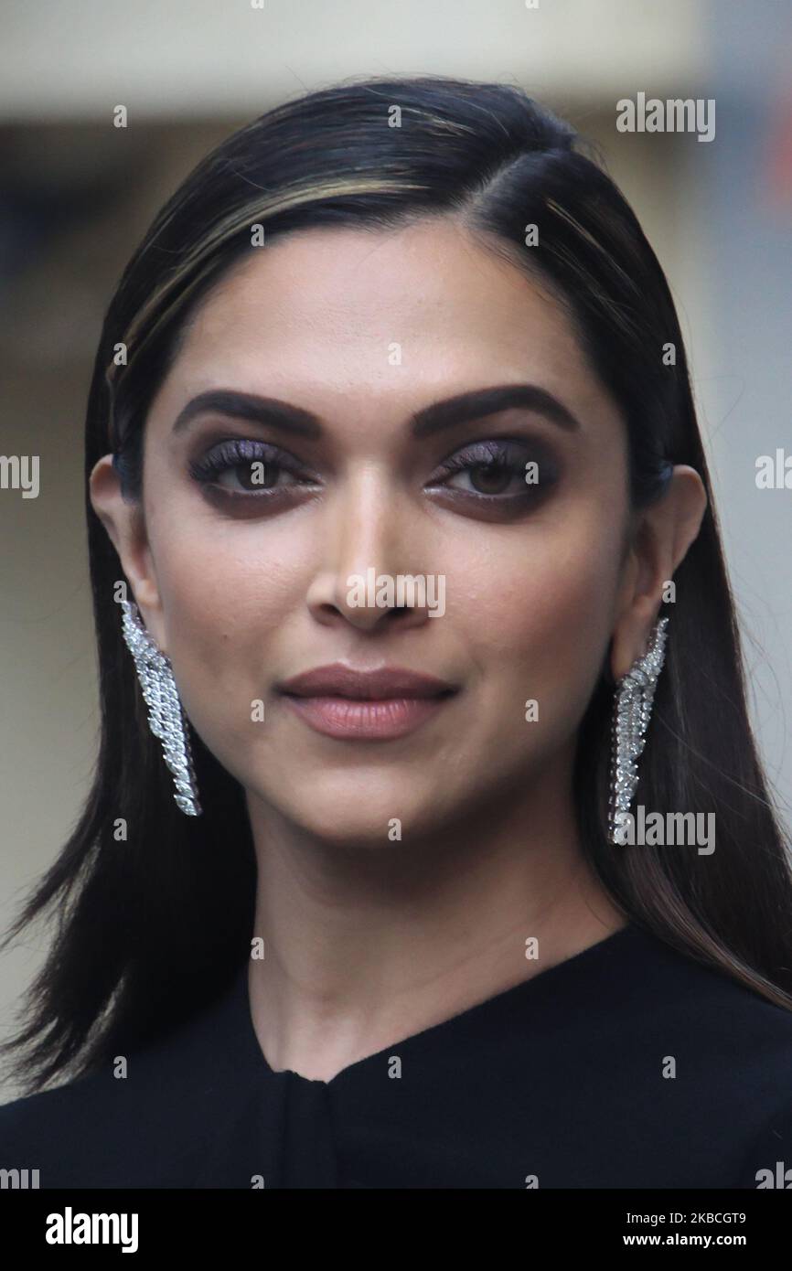 Die indische Schauspielerin Deepika Padukone kommt am 10. Dezember 2019 zu einem Trailer-Launch ...